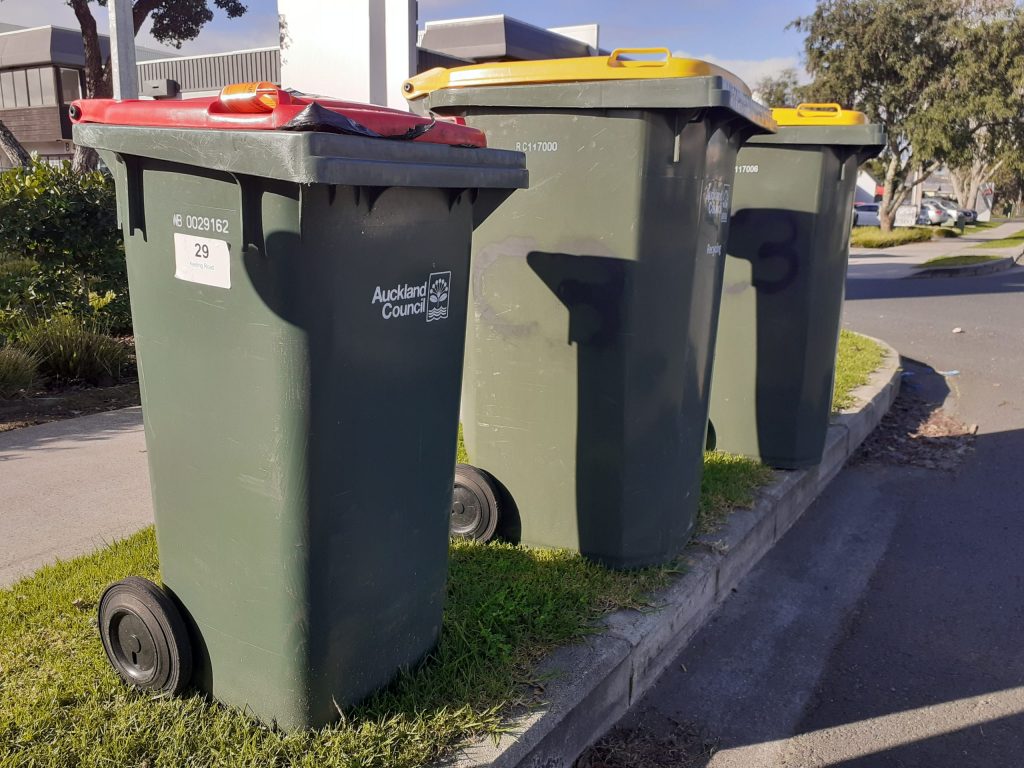 Incorrect recycling costs add up to $1 million each year - 0800 Dumpme ...